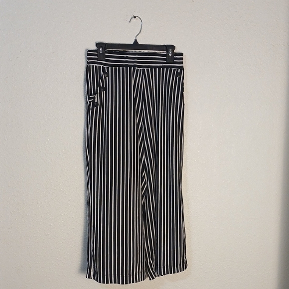 Robert Louis | Pants & Jumpsuits | Robert Louis Black And White Striped ...